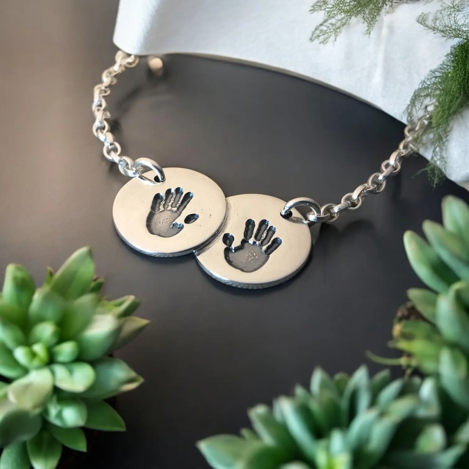 Double Overlapping Circles Necklace - Prints Charming